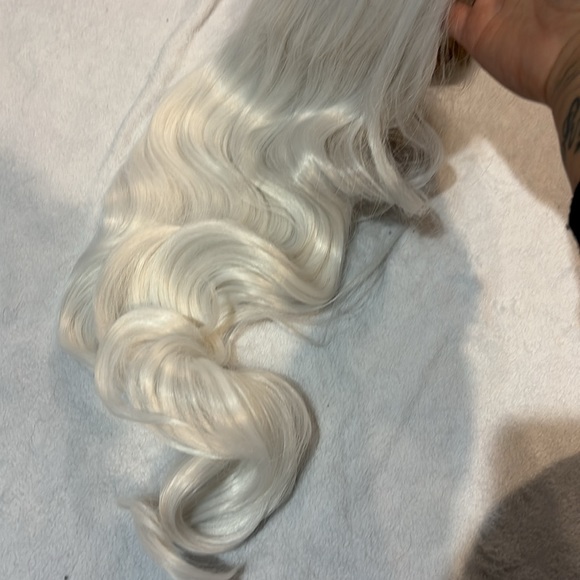 Hair | Nwt Gorgeous 3 White Wig | Poshmark